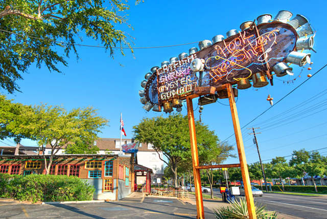 Neighborhood Guide: Oak Lawn, Dallas