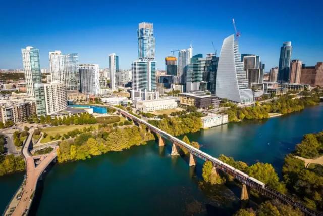 20 Things to Know Before Moving to Austin [2024]