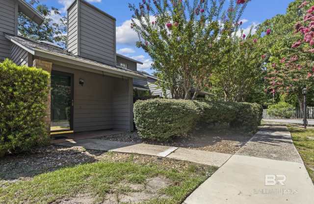 389 Clubhouse Drive - Gulf Shores, AL apartments for rent