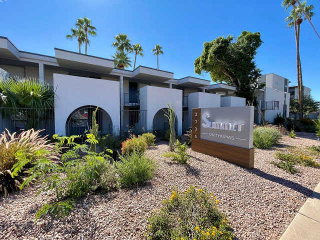 Summit on Thomas - Phoenix, AZ apartments for rent
