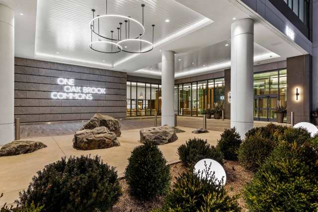 One Oak Brook Commons - Oak Brook, IL apartments for rent