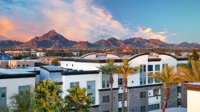 Level at Sixteenth - Phoenix, AZ apartments for rent