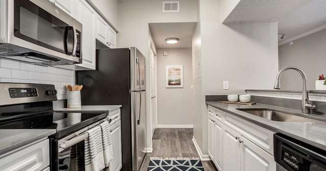 The Crossing At Barry Road - Kansas City, MO apartments for rent