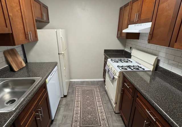 Chelsea Park - Gaithersburg, MD apartments for rent